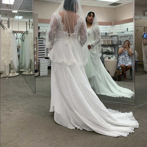 David's Bridal | Dresses | Db Studio Long Sleeve Plunge Lace Chiffon ...